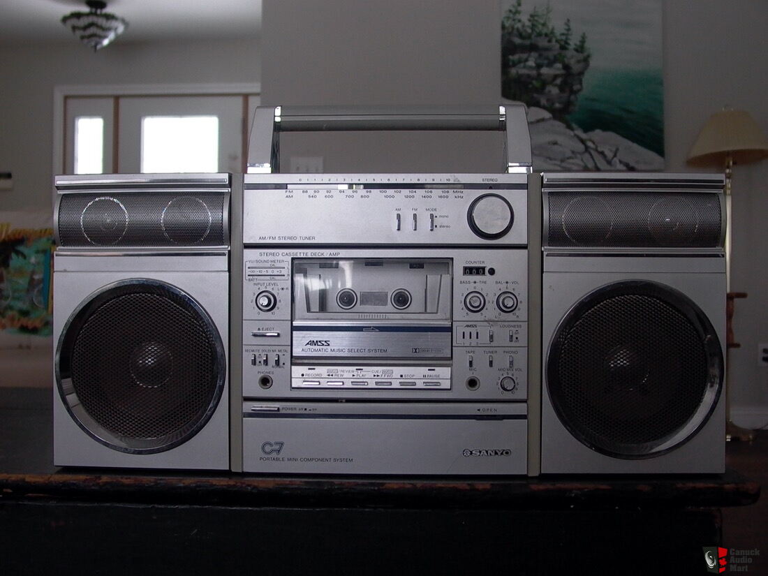 2 Very Rare Boomboxes from 1981 Photo #2597098 - UK Audio Mart