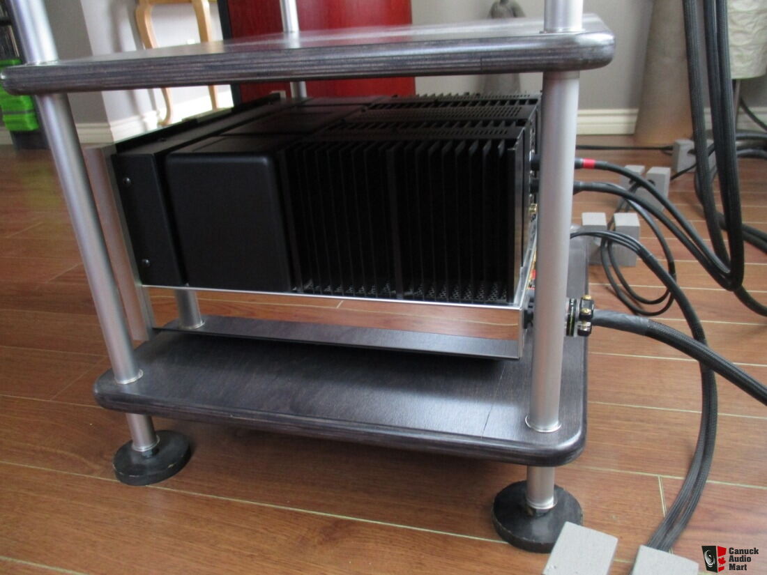 McIntosh MC402 power amplifier Photo #2599061 - UK Audio Mart