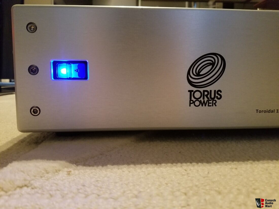 Torus RM 20 Power Conditioner Silver Photo #2613680 - Canuck Audio Mart