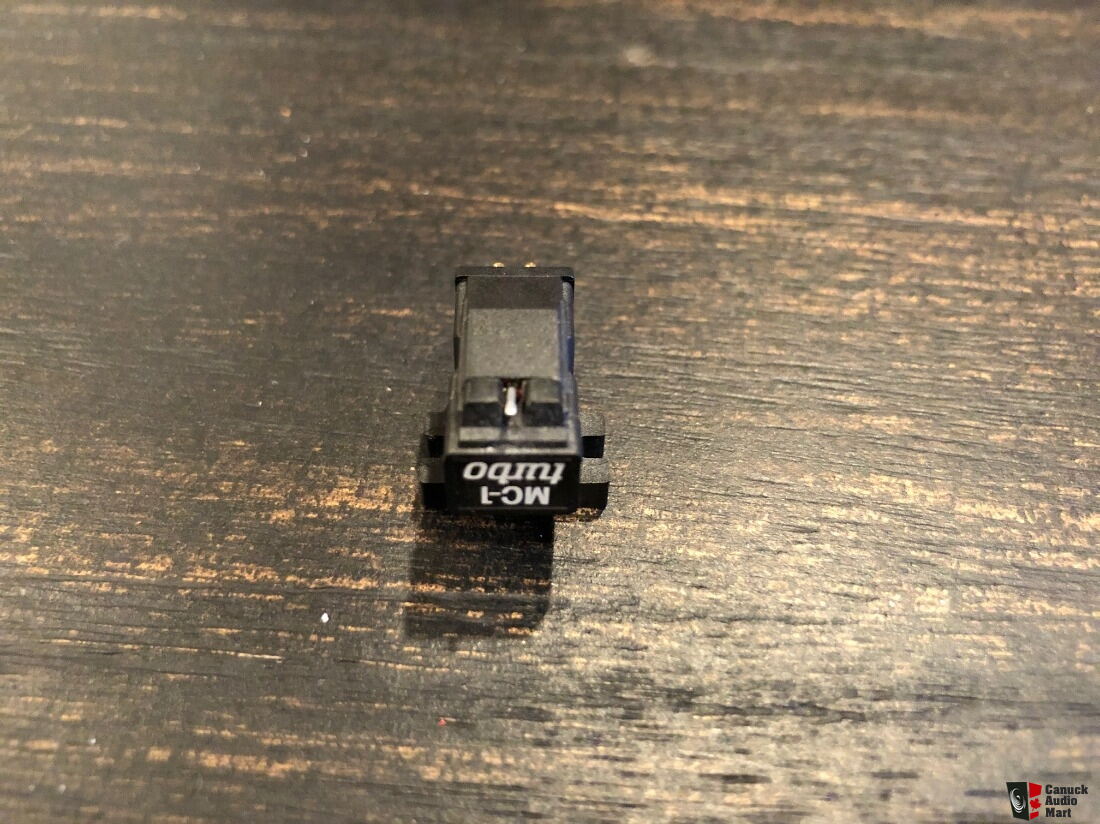 Pro-Ject Debut Cabon DC with Upgrades - Sale Pending to David Photo ...