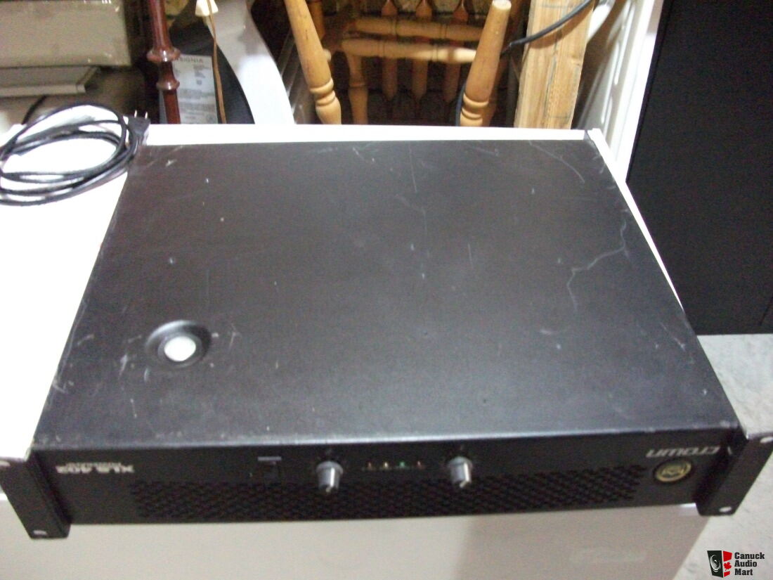 CROWN XLS 402 power amplifier Photo #2623544 - UK Audio Mart