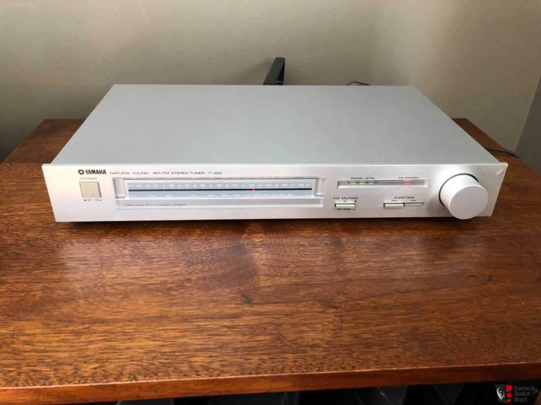 1984 Yamaha T-300 Analogue AM / FM Tuner Japan Made Photo #2623828 - UK ...