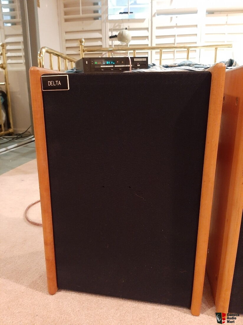 Vintage Delta speakers Photo #2639630 - Canuck Audio Mart
