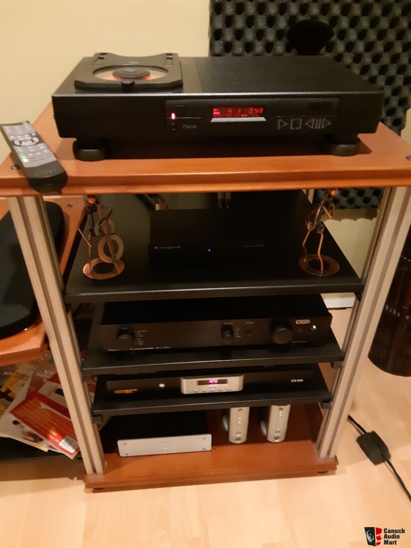 Rega Planet cd player (original) and Creek Classic 5350 Special Edition ...