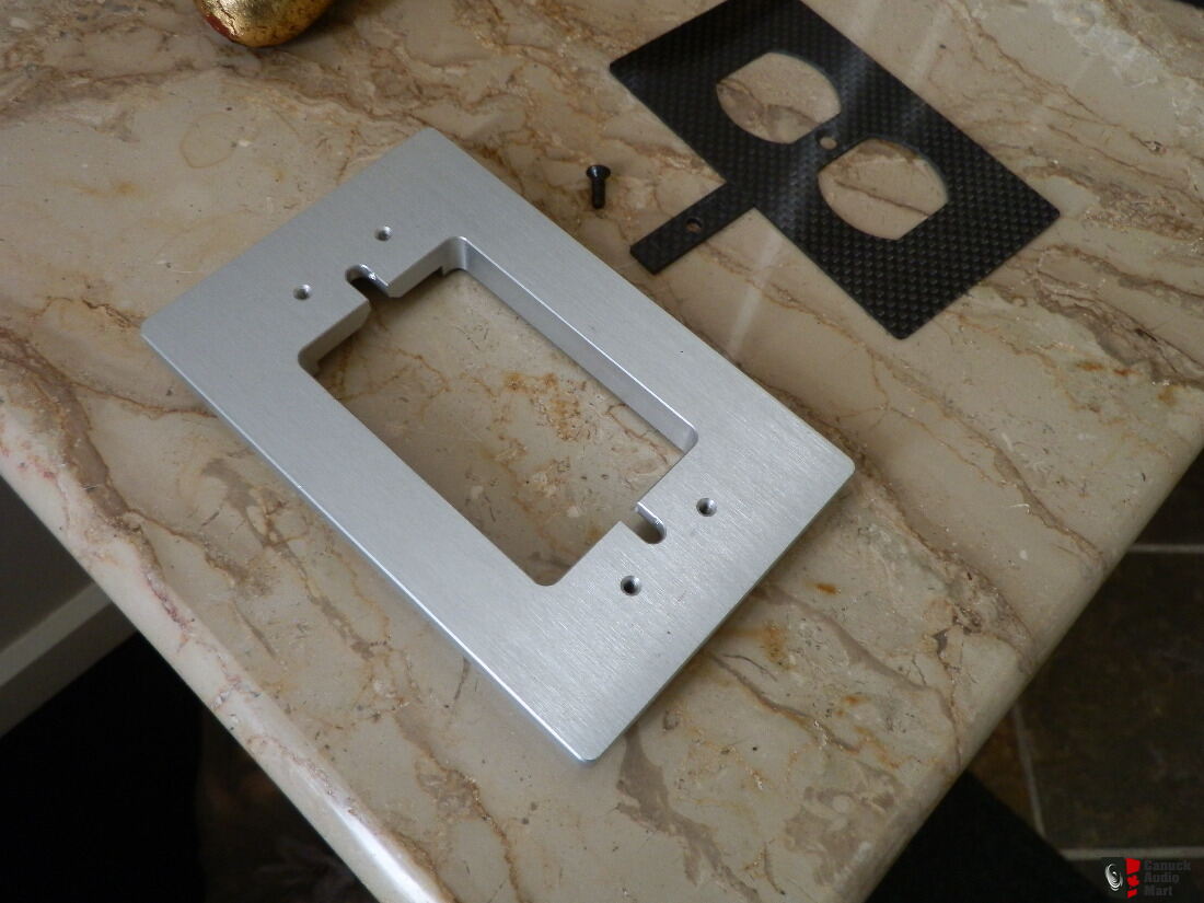 Oyaide WPC-Z Wall Plate & R0 Receptacle (Good Condition / Original ...