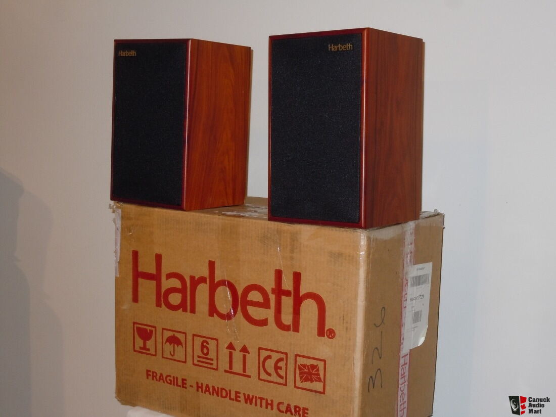 Harbeth P3esr in Rosewood in really nice condition but with 2 mildly ...