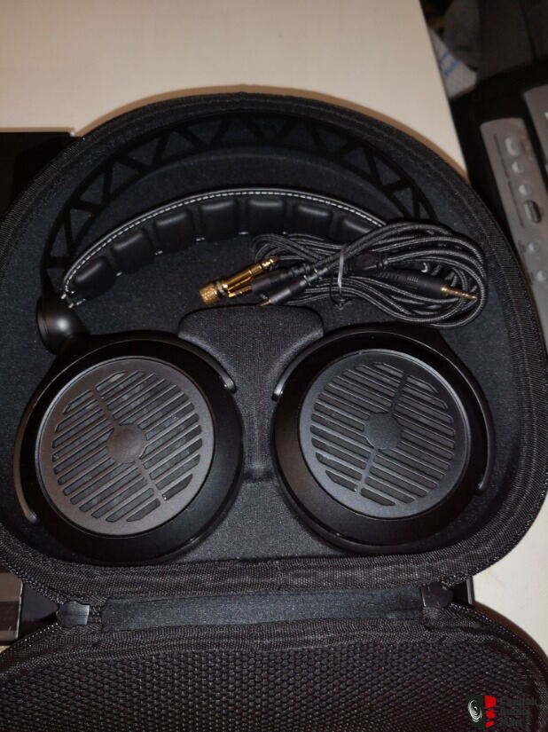 Monolith m560 planar headphones brand new in box For Sale - Canuck ...