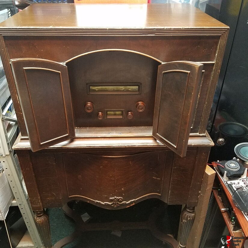 Antique GM radio Photo #2671921 - Canuck Audio Mart