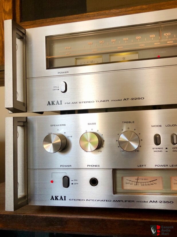 1979 AKAI AM-2350 Integrated Amplifier w/ Matching AT-2250 AM FM Tuner ...