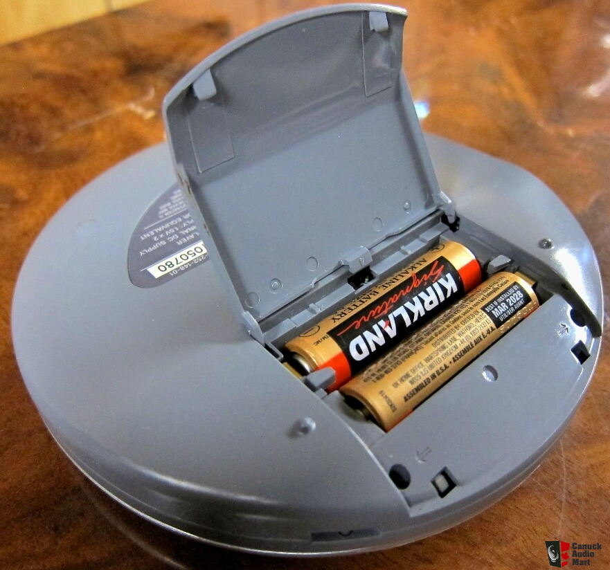Aiwa XP-EV501R Walkman Portable CD Player Discman Made By Sony Photo ...