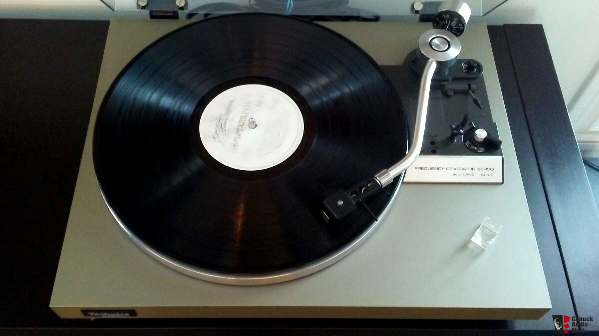 Technics SL20 stereo turntable Photo #2717823 - Canuck Audio Mart