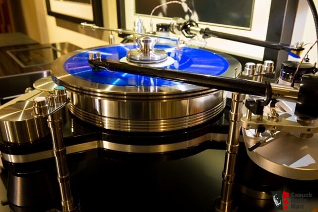 VPI Avenger Reference -with 2 x 12" Fatboy Gimbal arms + Pneumatic feet ...