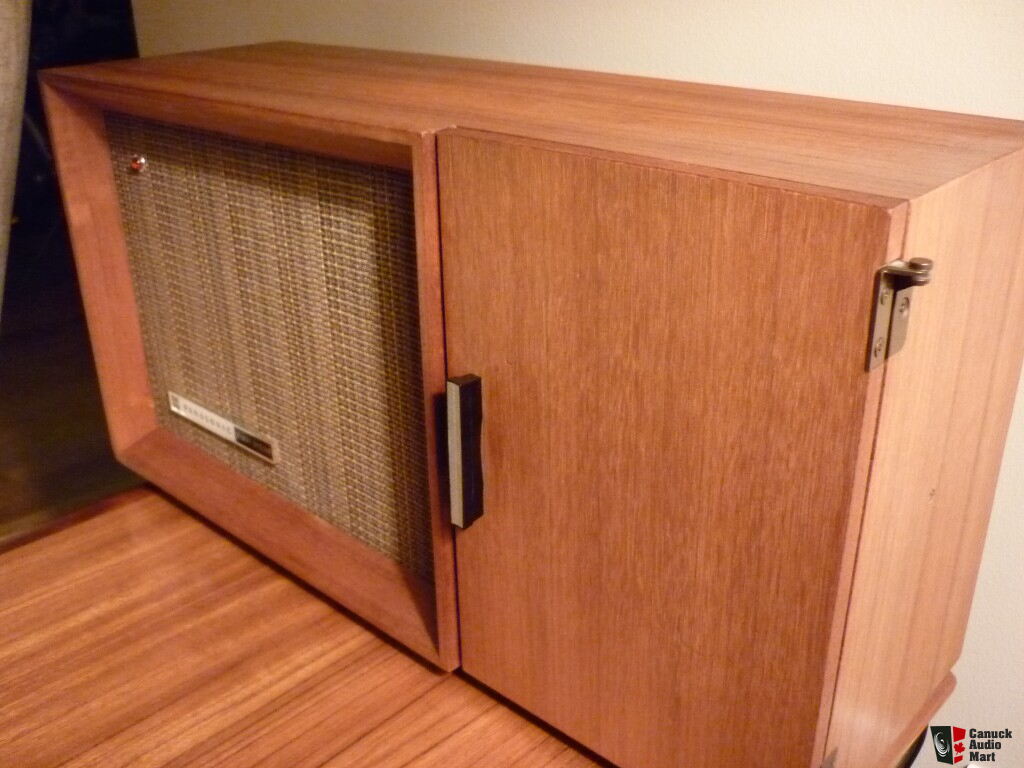 GORGEOUS MID 70'S PANASONIC TABLETOP RADIO*REAL WALNUT*-ON HOLD- Photo ...