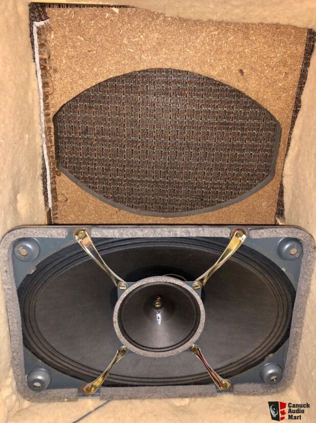 ISOPHON PH2132E German Made Speakers in NORESCO NE 561 Cabinets Photo ...