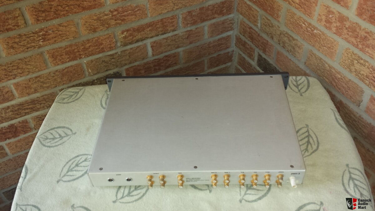 Krell Pam 3 Preamplifier with MM/MC Two separate Power Supplies Photo ...