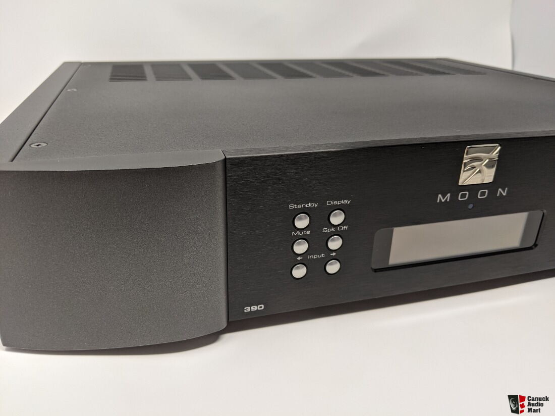 Simaudio Moon 390 Preamplifier - DAC - Streamer - Mind 2 Roon ...