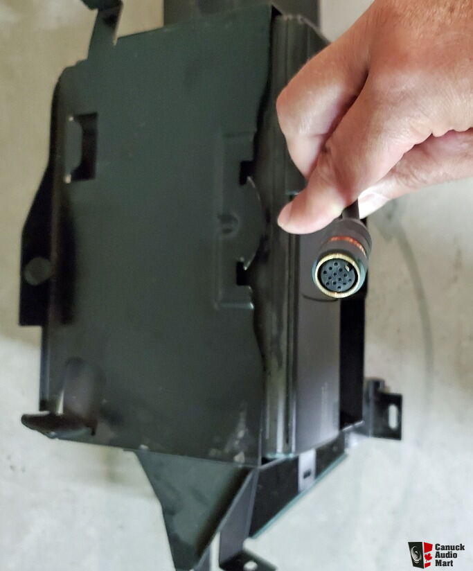 Audi / VW Panasonic DP610 6 disc cd changer trunk mounted Photo ...