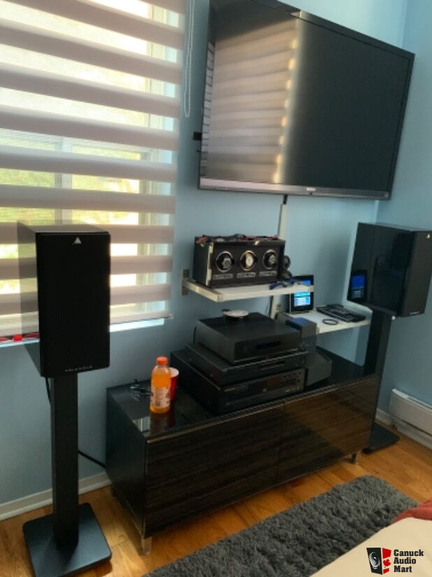 Triangle comete 30e anniversary 1980-2010 Photo #2802734 - Canuck Audio ...