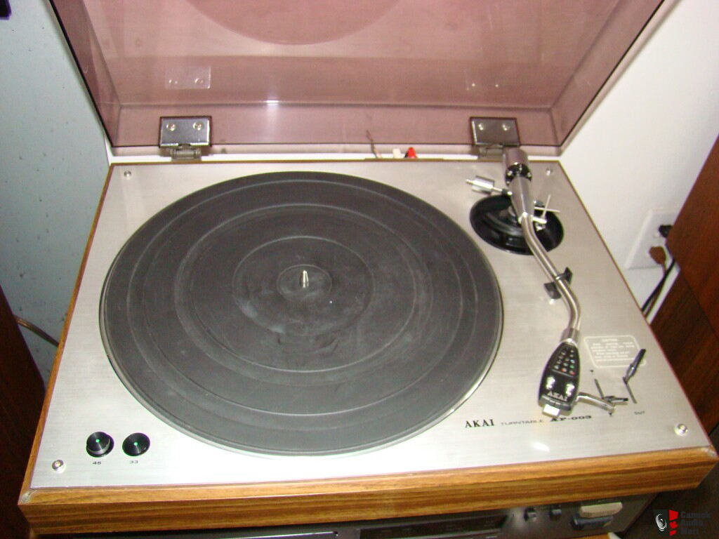 AKAI AP-005 TURNTABLE Photo #281346 - Canuck Audio Mart
