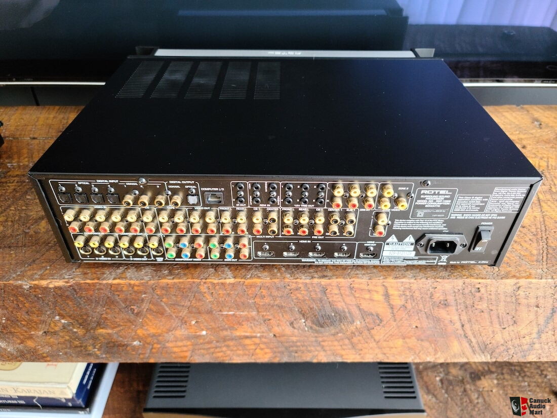 Rotel RSP-1069 HDMI Processor and RMB-1075 5-Channel Amplifier Photo ...