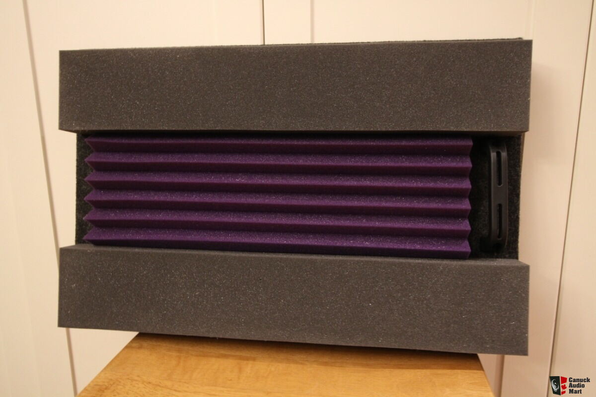 Auralex Gramma Isolation Platform Photo #2828135 - UK Audio Mart
