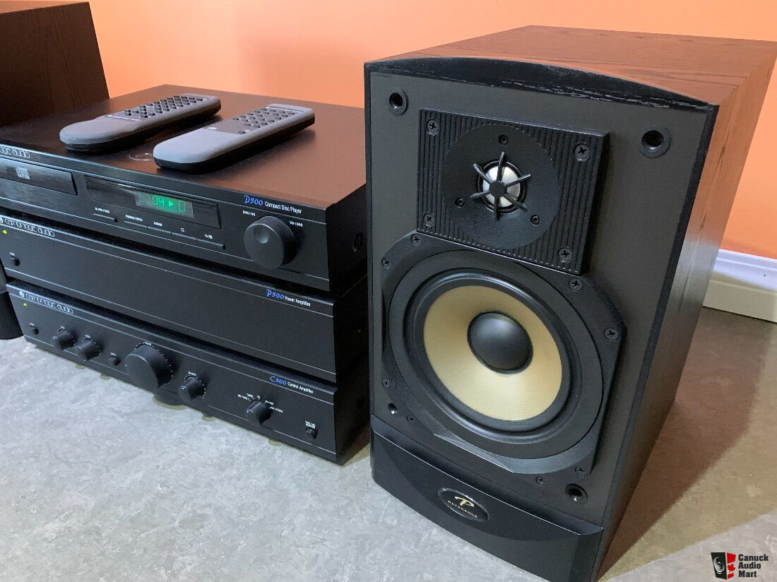 Cambridge Audio 500 Stereo System and Paradigm Reference Studio/20 V.2 ...