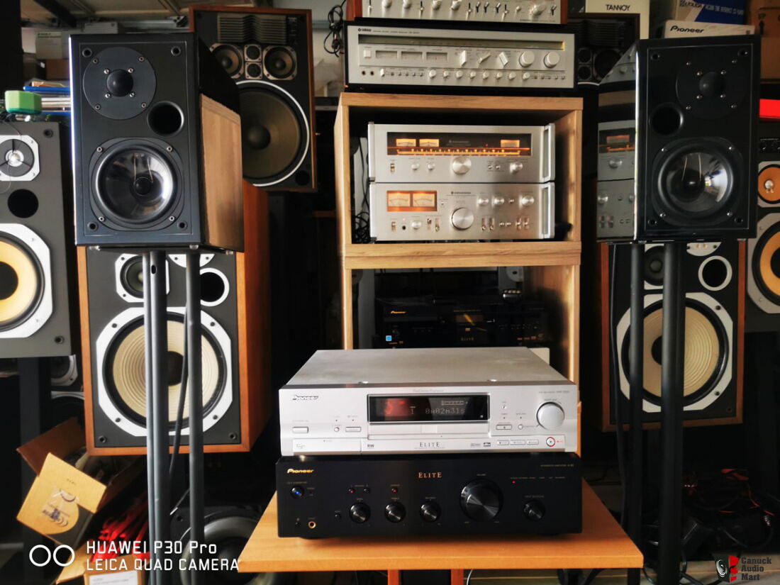 Usher S-520 Mini-Monitors Audiophile High-Gloss Speakers, Like New ...