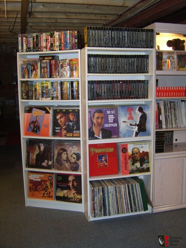 Large movie and music collection on Blu-ray Disc, HD-DVD, DVD, Laser ...