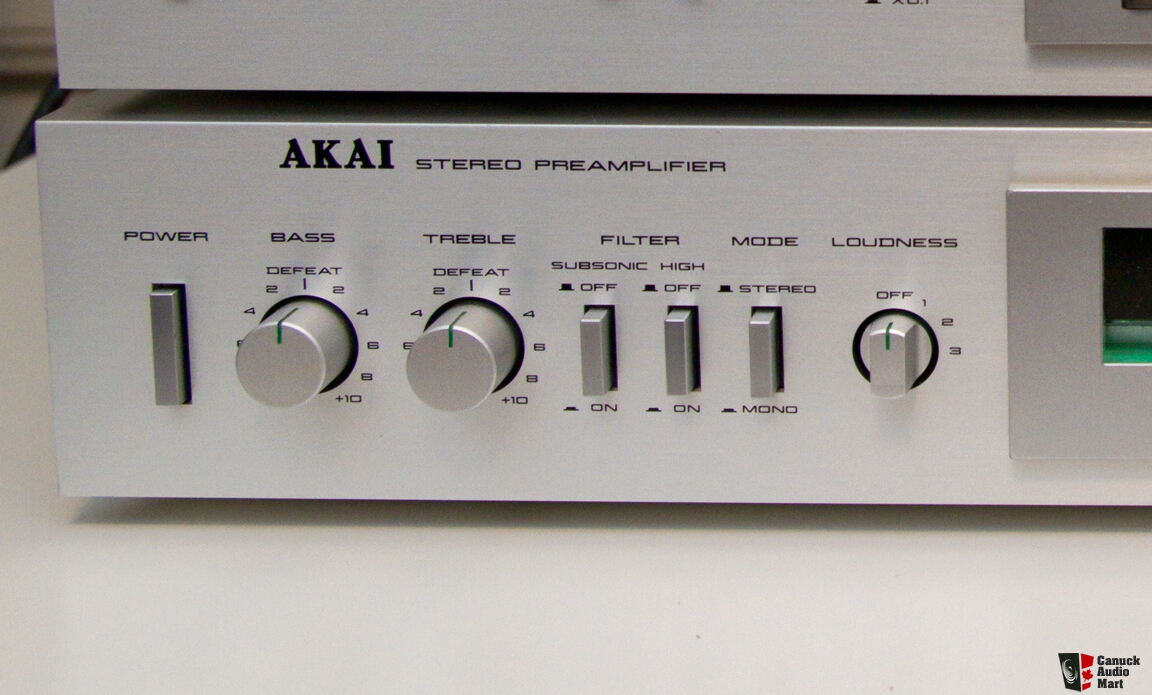AKAI PA-W04/PR-A04 power amp and pramp combo Photo #2860243 - UK Audio Mart