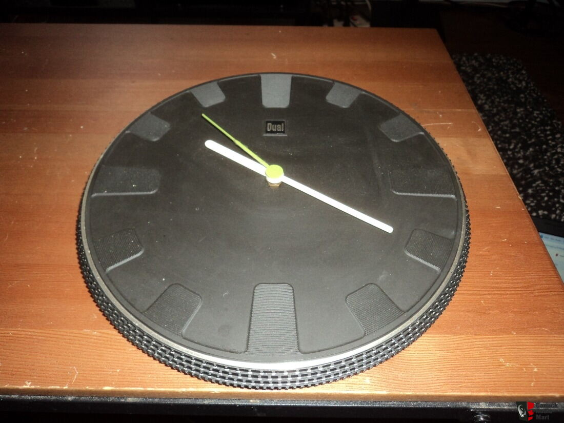 Dual Turntable Clock - Promotional Item-It Works !! For Sale - Canuck ...