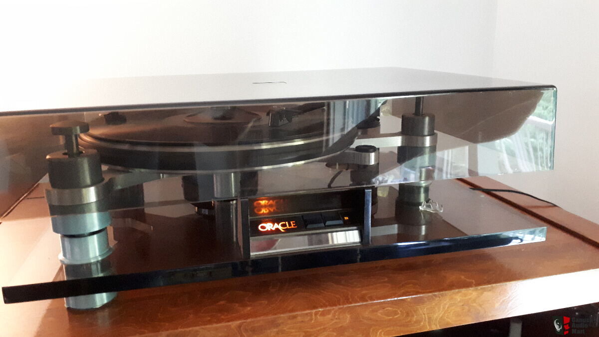 Oracle Delphi Mk II Photo #2871131 - UK Audio Mart