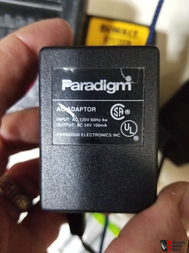 Dual Paradigm Reference Studio 15A Servo in Rare Light Cherry with 2 x ...