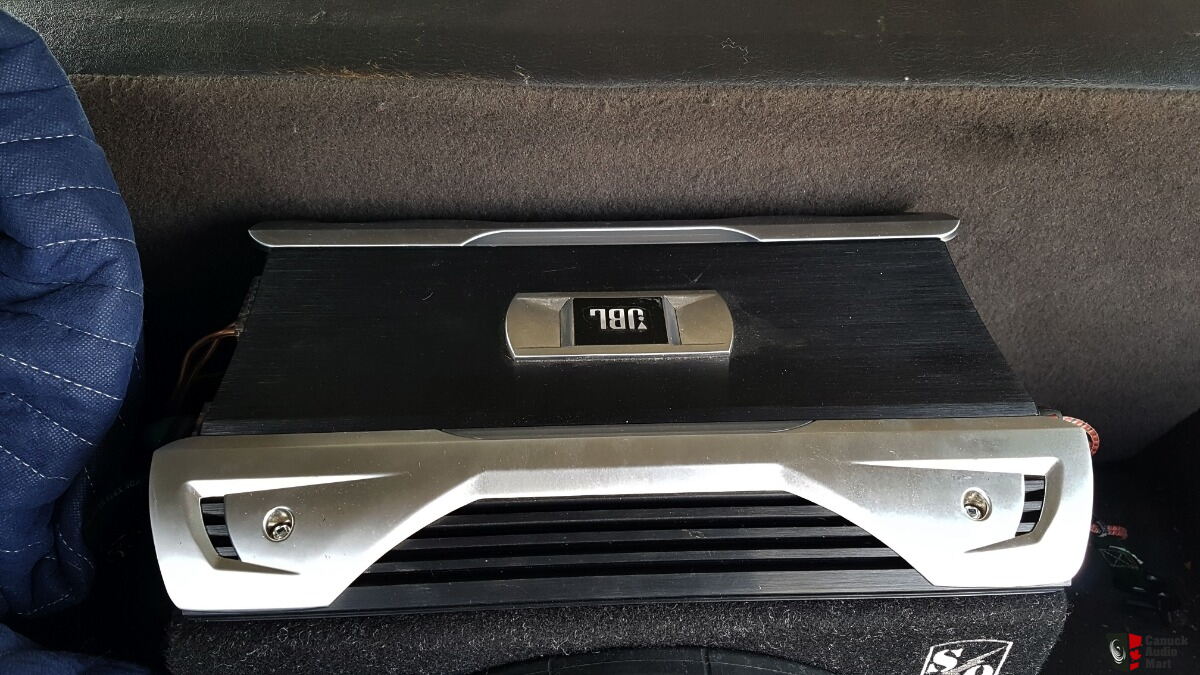 JBL 700 watt rms Class A/B Sub amp Photo #2879612 - Canuck Audio Mart