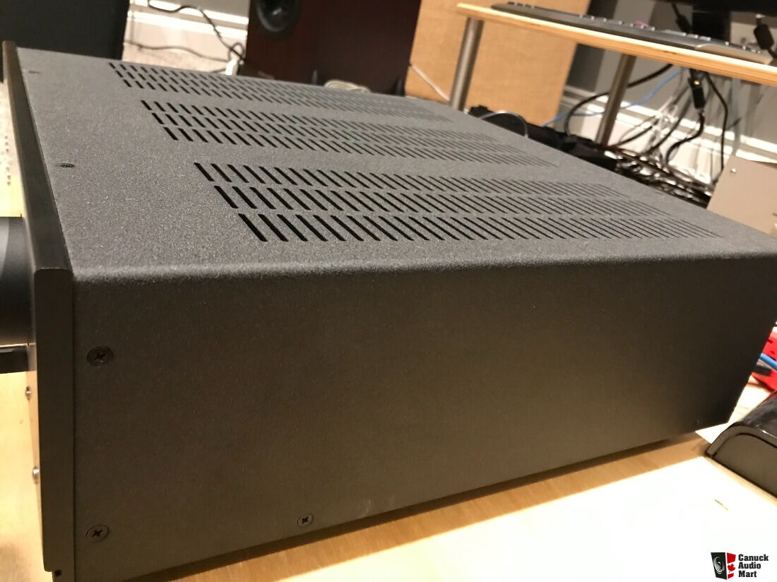 Anthem Integrated 225 w/Remote Photo #2880991 - Canuck Audio Mart