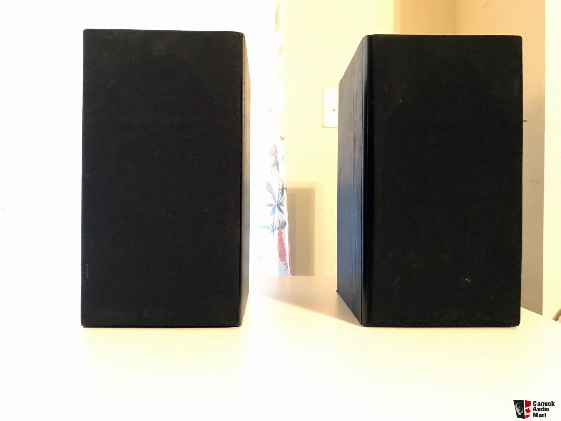 Polk Audio Power Port Bookshelf Speakers Photo #2886460 - Canuck Audio Mart