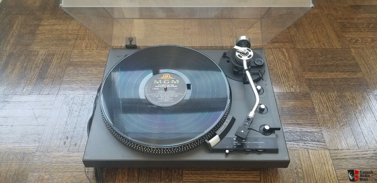 1978 Technics SL-1900 Direct Drive Turntable Photo #2897846 - UK Audio Mart