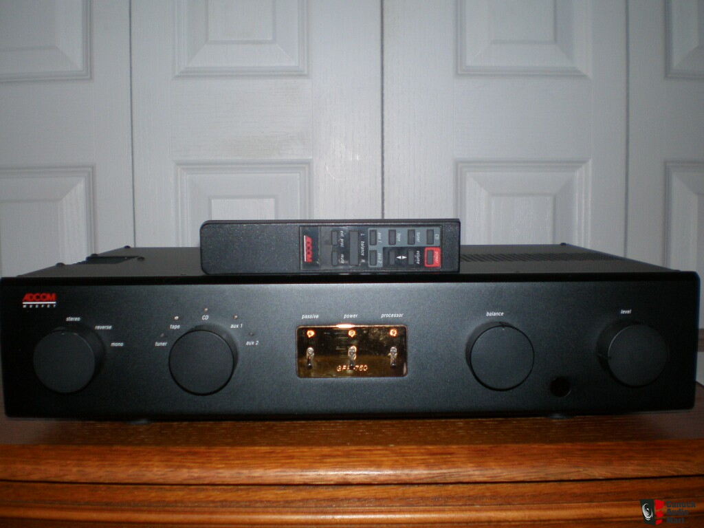 ADCOM GFP-750 STEREO PREAMP Photo #289883 - Canuck Audio Mart