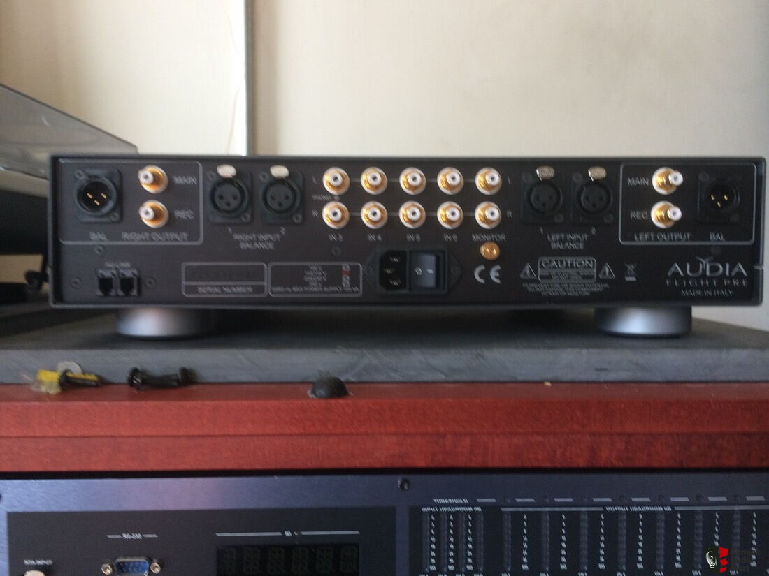 Audia Flight Pre stereo linestage preamplifier Photo #2901789 - UK ...