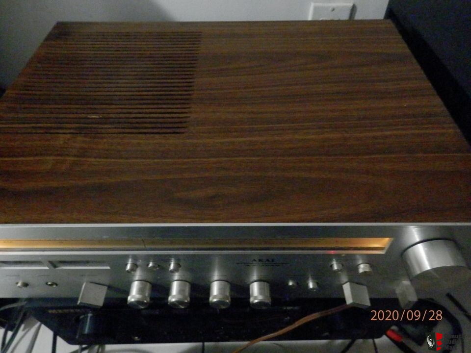 Akai AA-1040 Stereo Receiver in Excellent Condition For Sale - Canuck ...