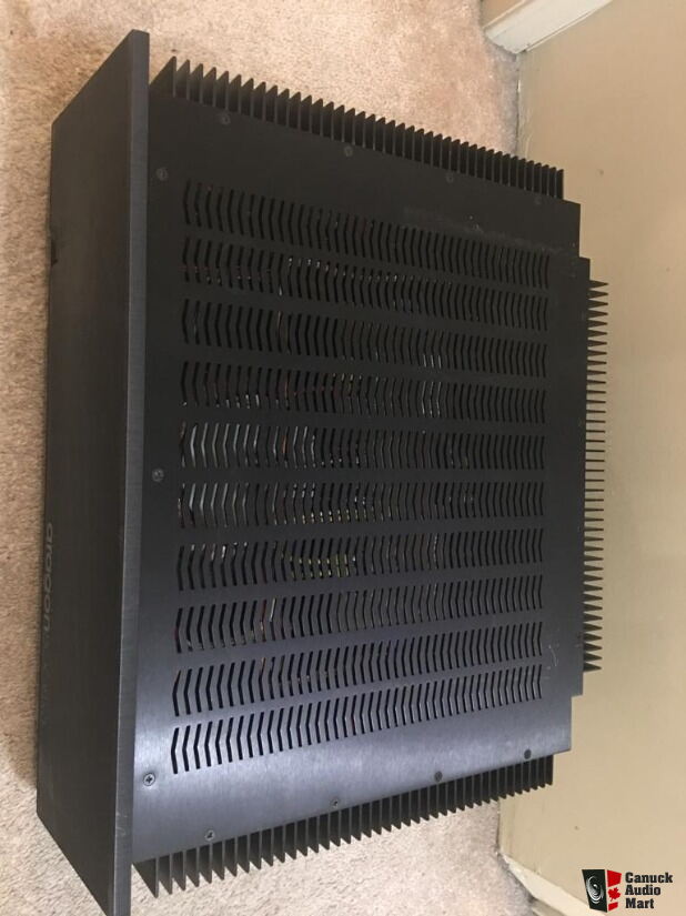 Aragon 8008x3 Power Amplifier Photo #2922651 - Canuck Audio Mart