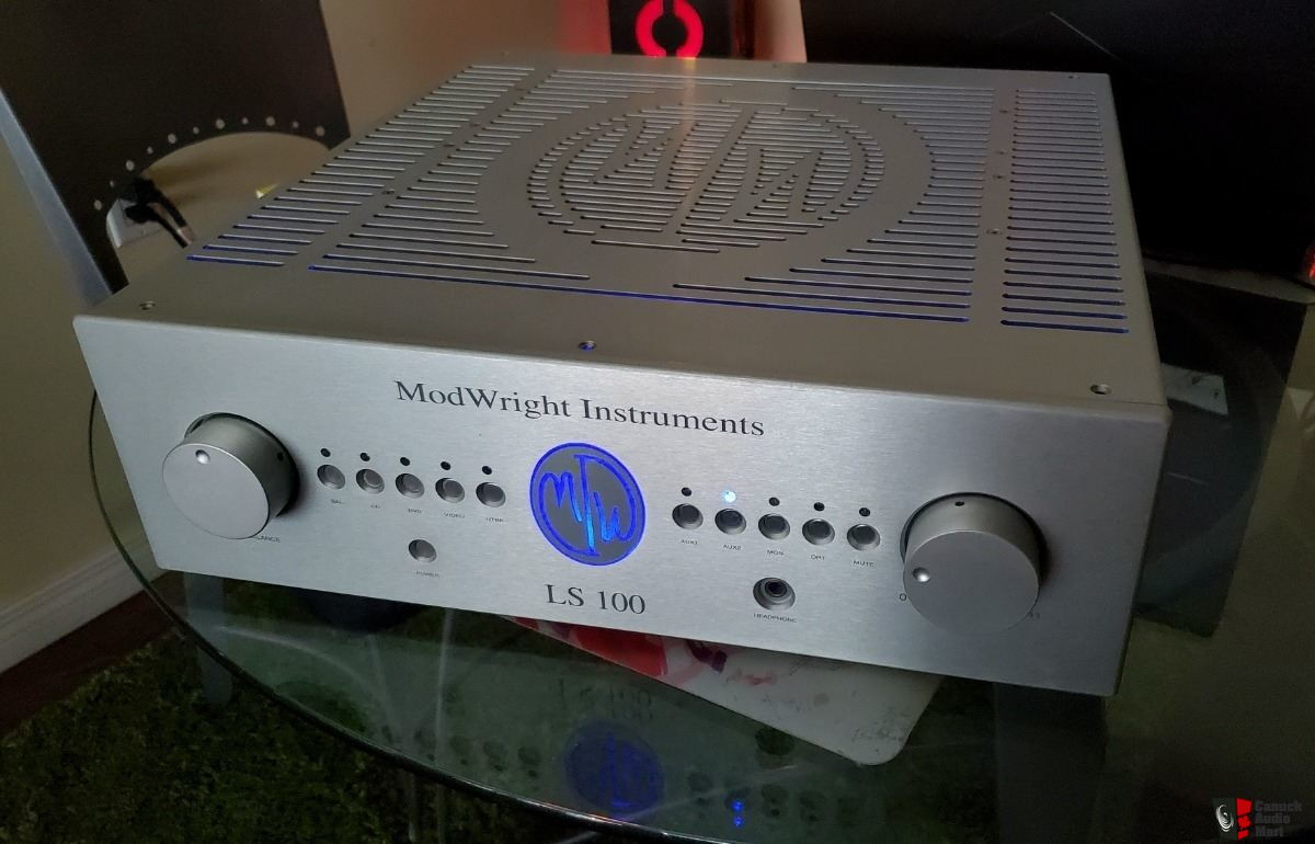 ModWright Instruments LS100 + Extra Tubes & SR Orange Fuse Photo ...