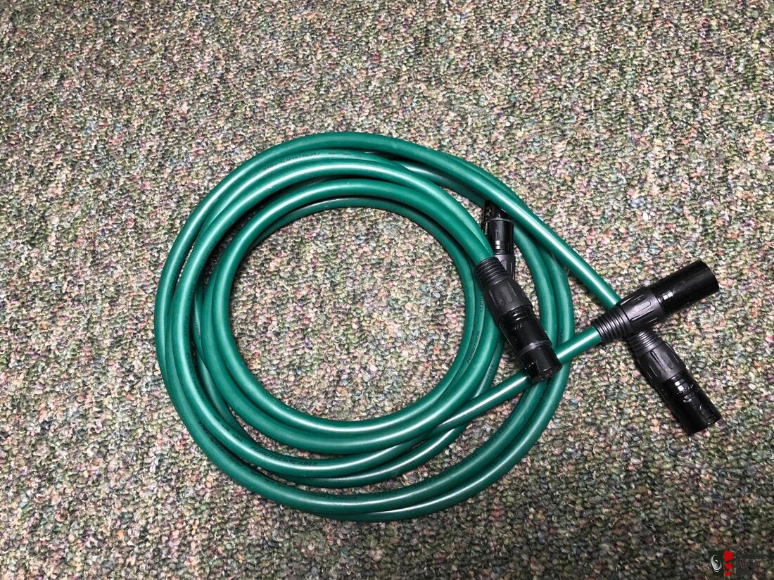 Pair of Furutech FA 220 Neutrik XLR 2 meters balanced cables Photo ...