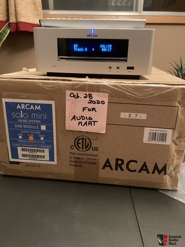 Arcam Solo Mini AM/FM/CD integrated amp. **Local Pickup Only Photo ...