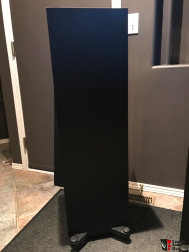 KEF Q950 3 way Floor Standing Speakers Photo #2947616 - Canuck Audio Mart