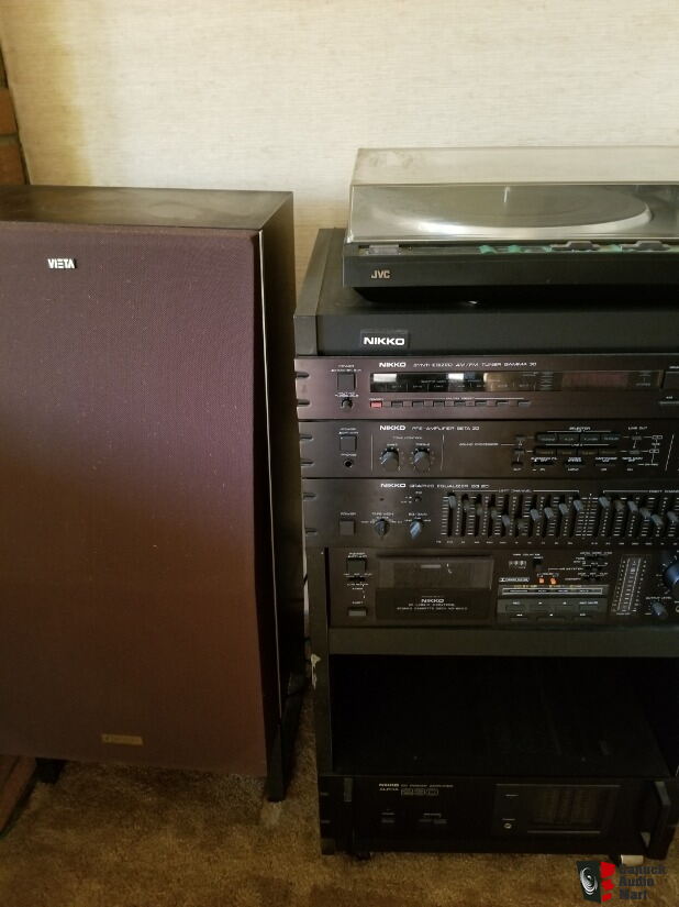 Nikko Japan made stereo system incl pre-amplifier, synthesizer ...