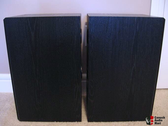 Paradigm Phantom v1 large bookshelf speakers Photo #296809 - Canuck ...
