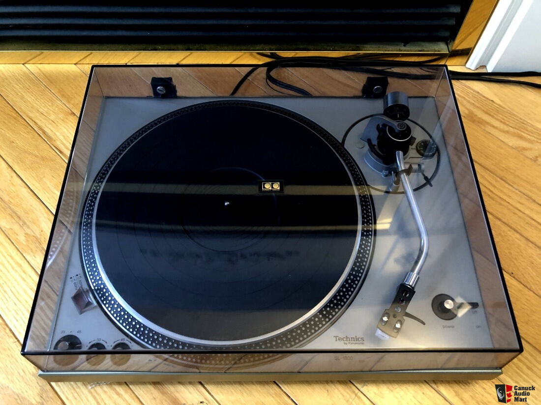 Techncs SL-1800 Direct Drive Turntable in Excellent Condition Photo ...