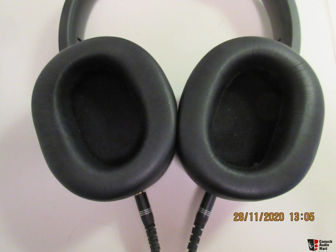 Audeze LCD-1 Over Ear Open Back Planar Magnetic Headphones Photo Photo ...