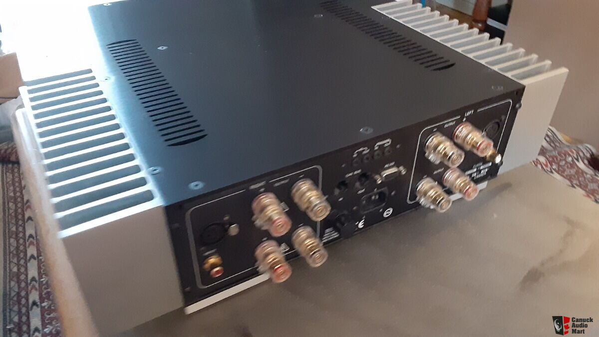 Classe CA 2100 Amplifier Photo #2993054 - Canuck Audio Mart