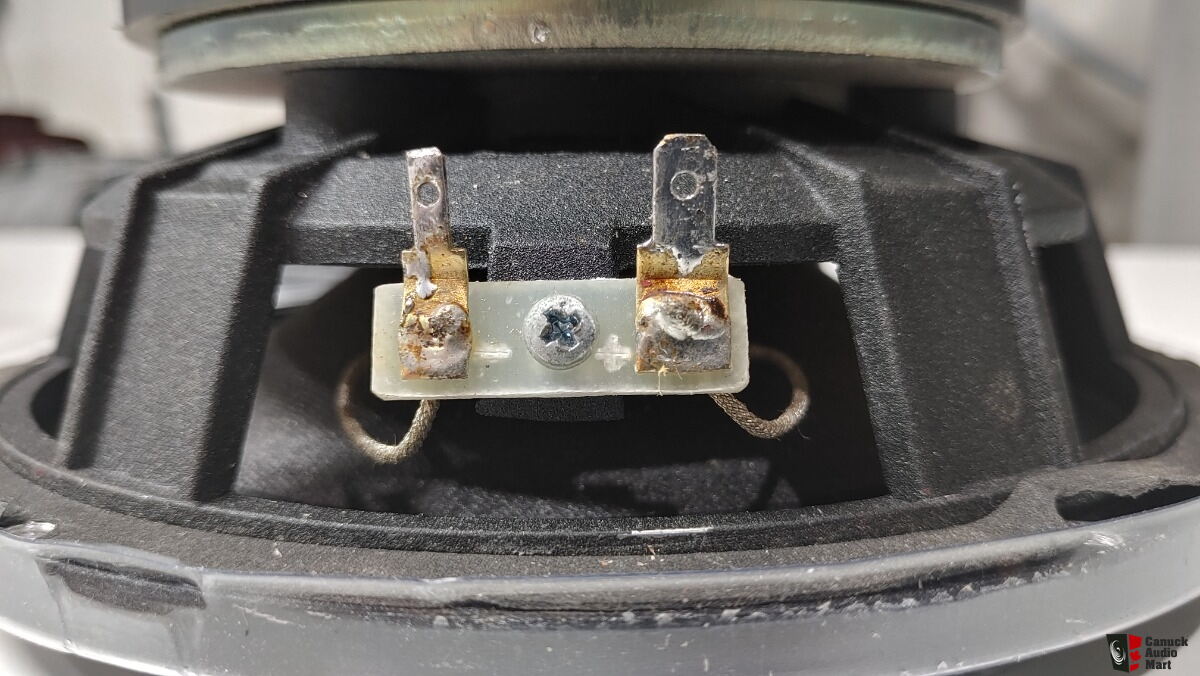 Usher 8945A midwoofer and 9950-02 tweeter. !! Hard to find !! PENDING ...